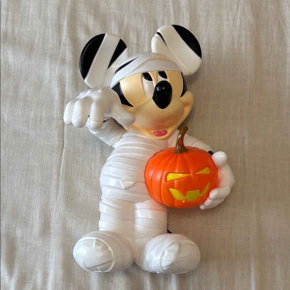 Disney | Other | Rare Mummy Mickey Mouse Halloween Figure Popcorn ...